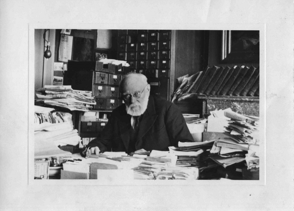 Paul Otlet à son bureau, 1934, © Mundaneum • Regional-IT · Toute l ...