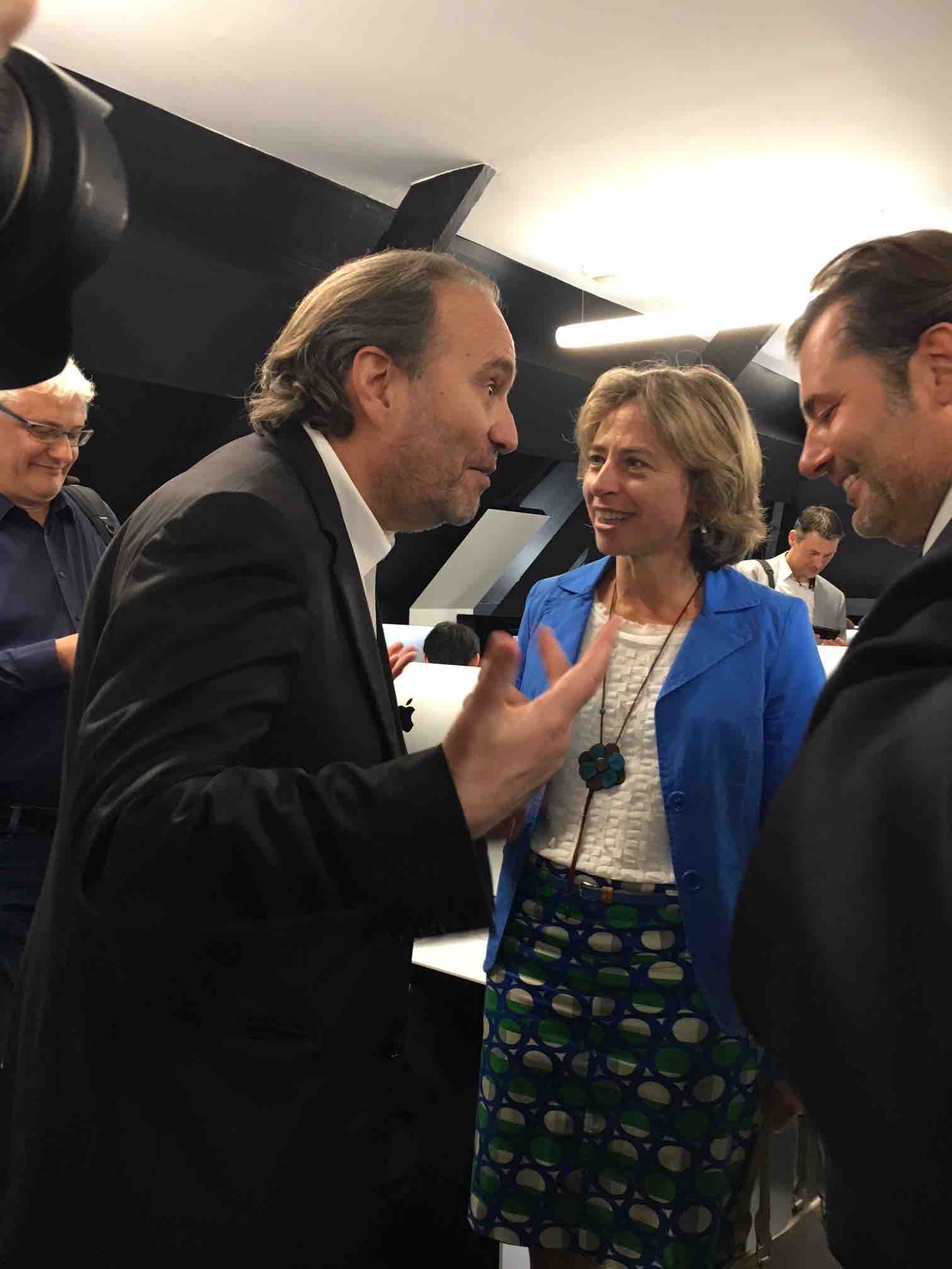 Xavier Niel et Dominique Leroy (Proximus) à Bruxelles Ecole 19 - 5-2018 ...