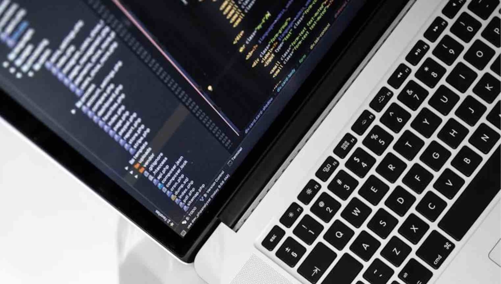 lignes de code sur écran, programmation • Regional-IT · Toute l ...